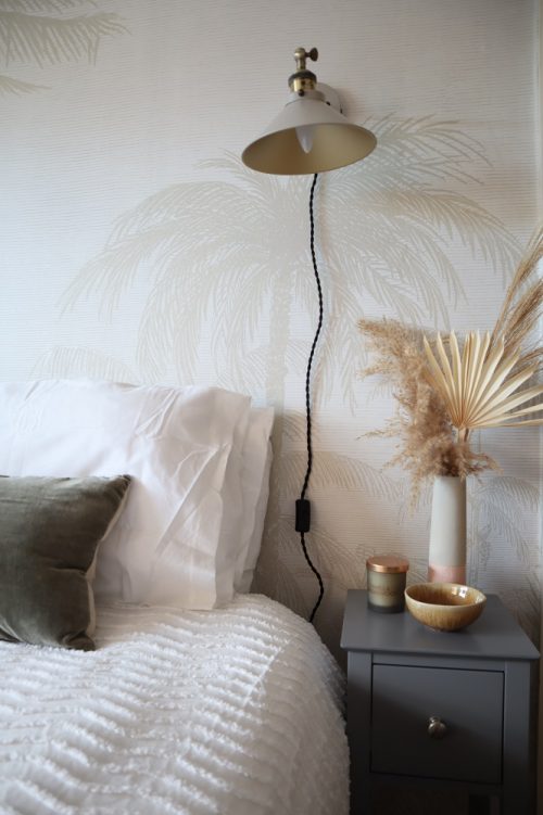 How to Choose and Install a Wall Mural - Tidylife